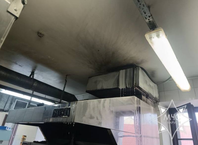 Спасатели потушили пожар минском кафе – пришлось эвакуировать 50 человек