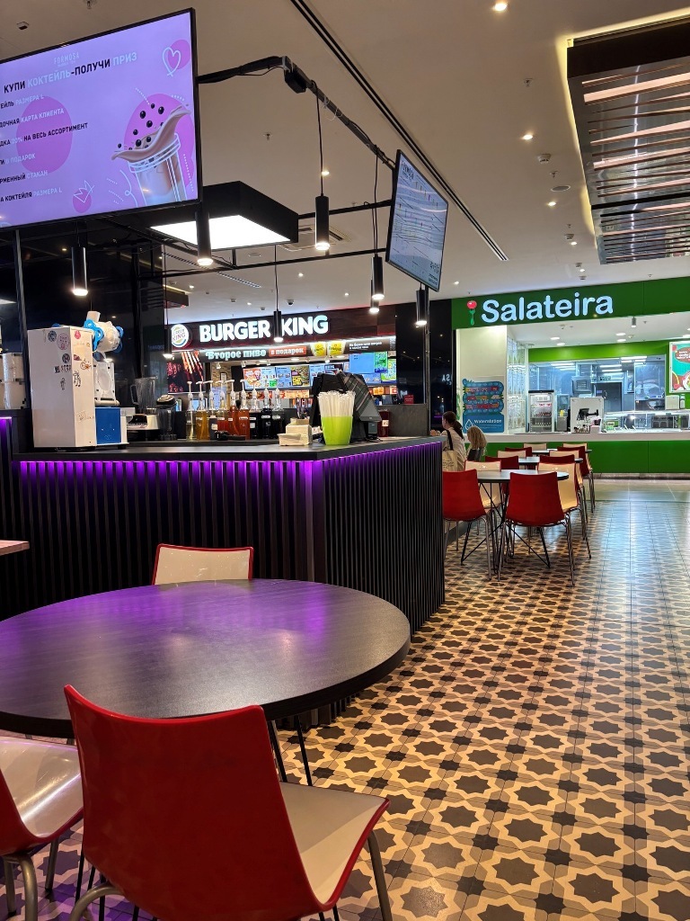 Основатели первой сети заведений с Bubble Tea продают бизнес в Беларуси. Сколько просят за ...