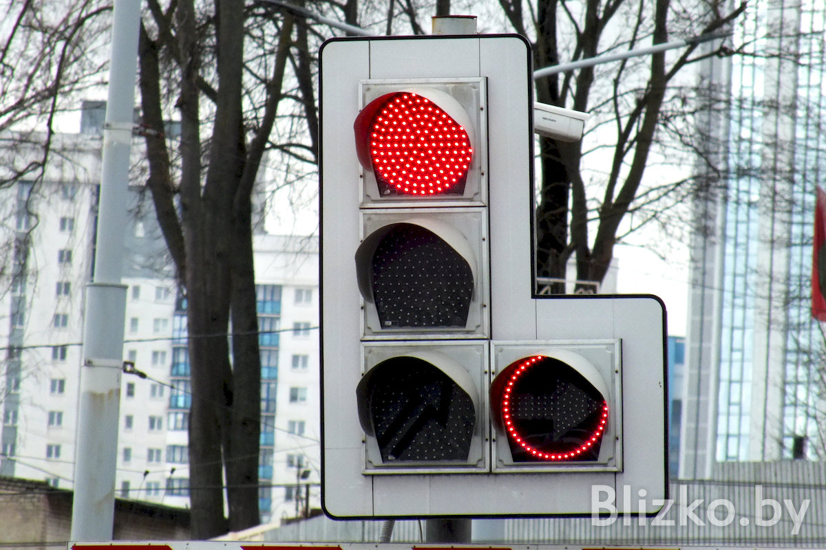 Жительницу Полоцка словили на трассе на скорости 190 км/ч. И это уже ее 58-е нарушение ПДД